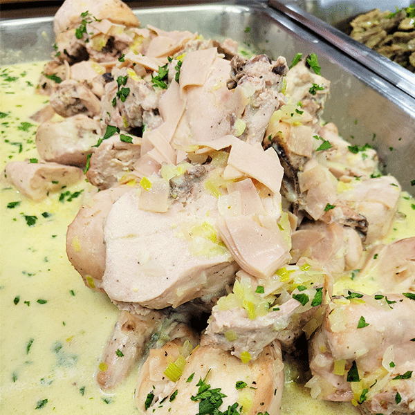 Pollo en salsa Alfredo – Angelicas Restaurant – Cecilio Acosta