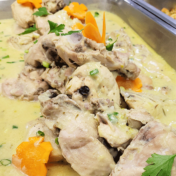 Pollo en crema de romero – Angelicas Restaurant – Cecilio Acosta